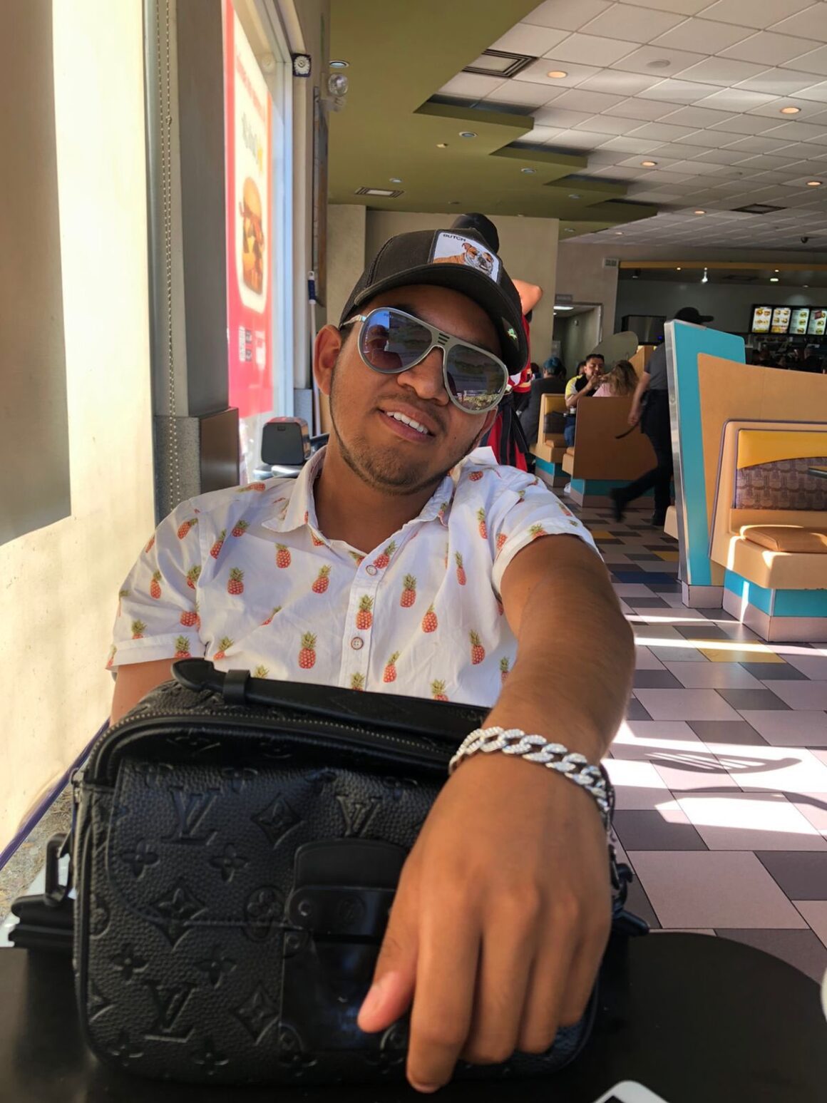 Alucines: narcocultura expresada en los jóvenes — TlacuacheBlue.com